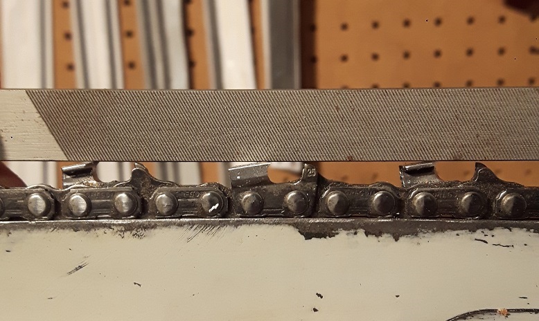 Saw Chain Maintenance & Sharpening | Educated Climber.com